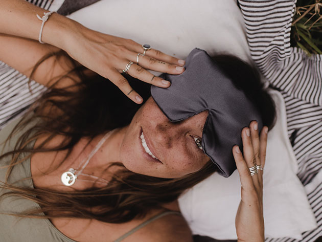 Deep Sleep Set: Cool Weighted Blanket & Amethyst Crystal Sleep Mask ...