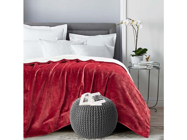 Classic Sherpa Throw Merlot | Joyus
